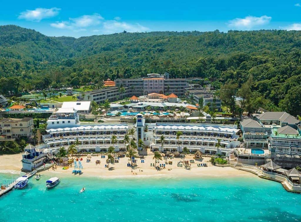 Ocho Rios Transfer - Corey's Jamaica Tours and Transfers